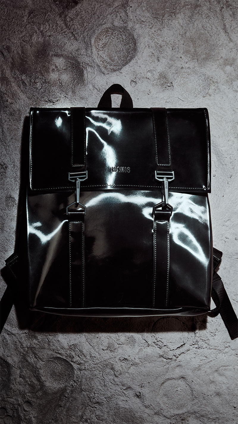 Rains® Officiel Webshop | Køb regntøj, outerwear & tasker