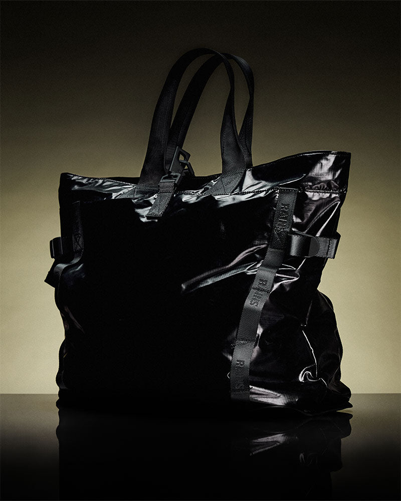 Rains® Officiel Webshop | Køb regntøj, outerwear & tasker