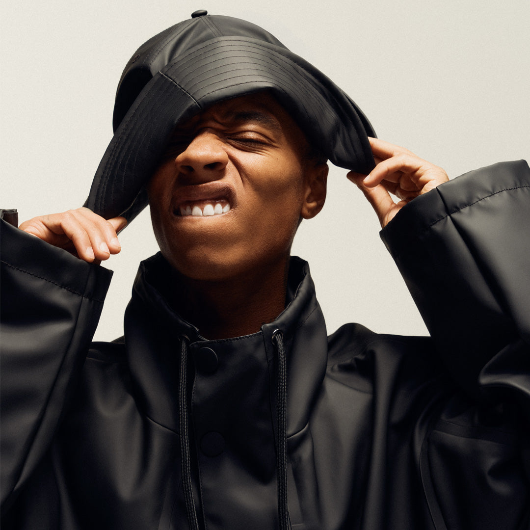 Rains® Officiel Webshop | Køb regntøj, outerwear & tasker